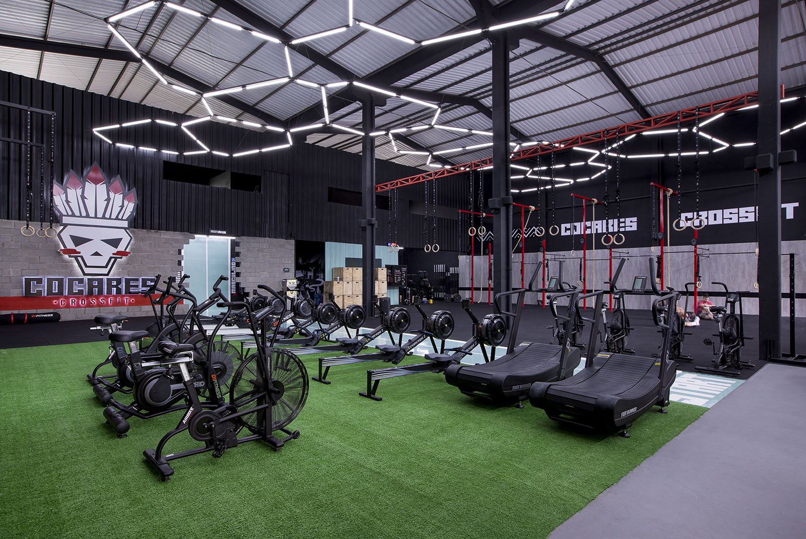 Academia Crossfit • Up Arquitetura - Comercial, residencial, interiores ...