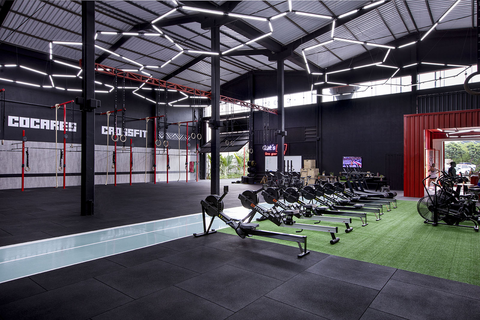 Academia Crossfit • Up Arquitetura - Comercial, residencial, interiores ...
